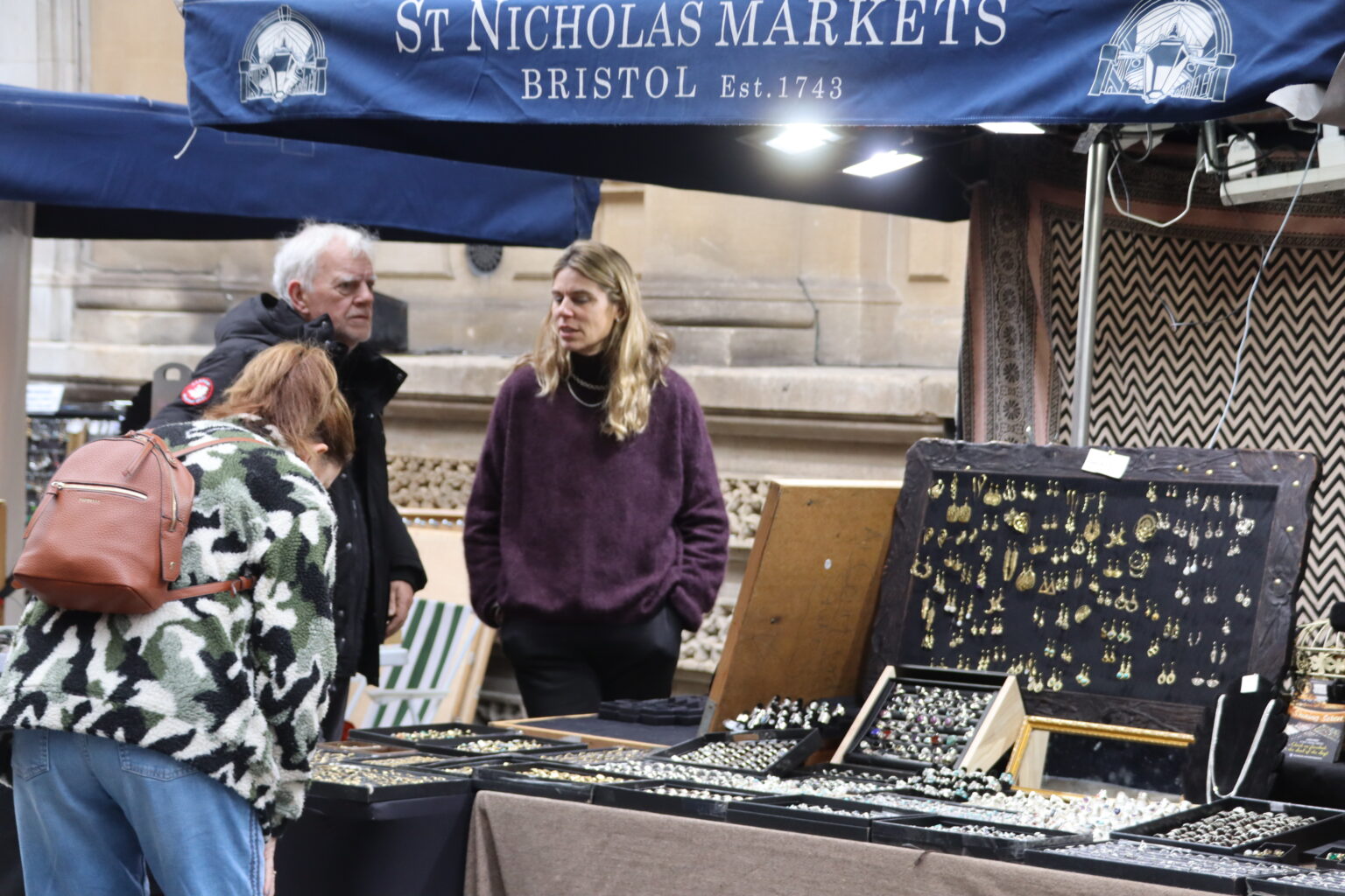 How to Become a Market Trader: Setting Up Your First Market Stall - CMTIA